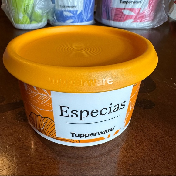Tupperware | Kitchen | Tupperware One Touch Canister Especias | Poshmark